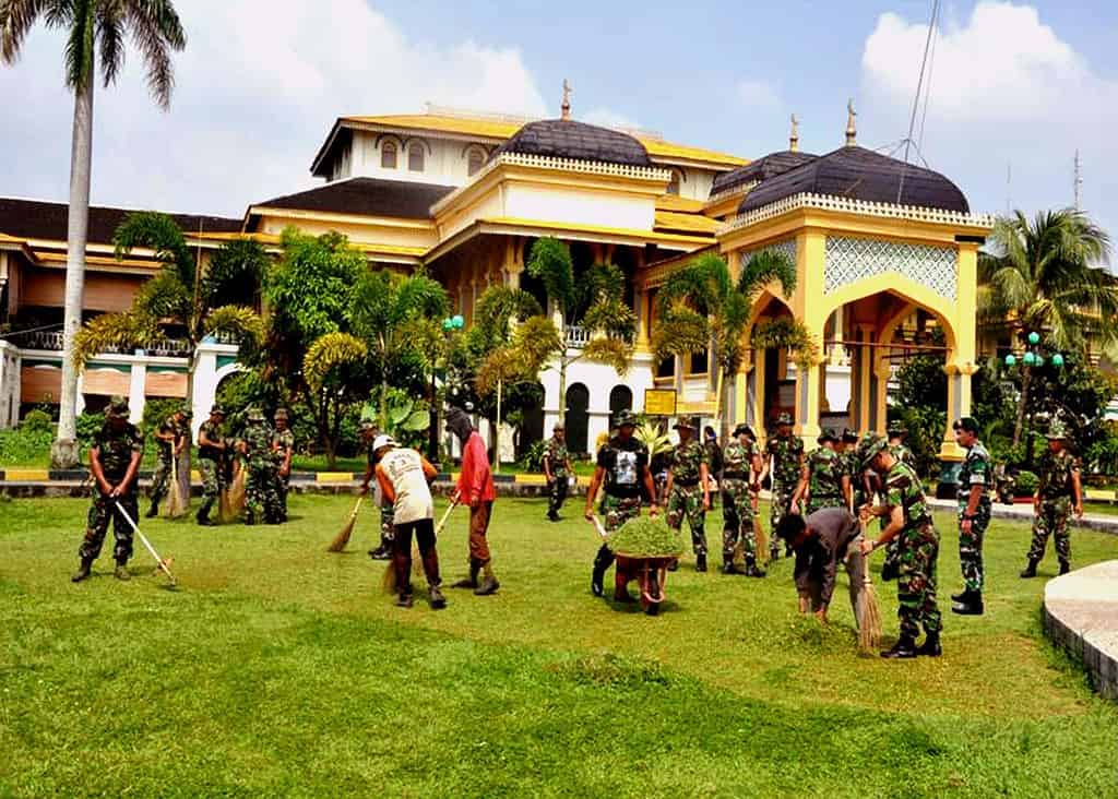 MEWUJUDKAN KEMANUNGGALAN TNI-RAKYAT PRAJURIT BEKANGDAM I/BB ...