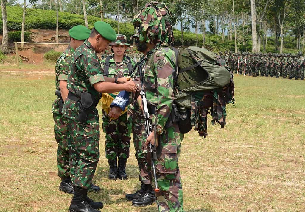 Pangdam III/Siliwangi Buka UST Tingkat Kompi Yonif 300/Raider