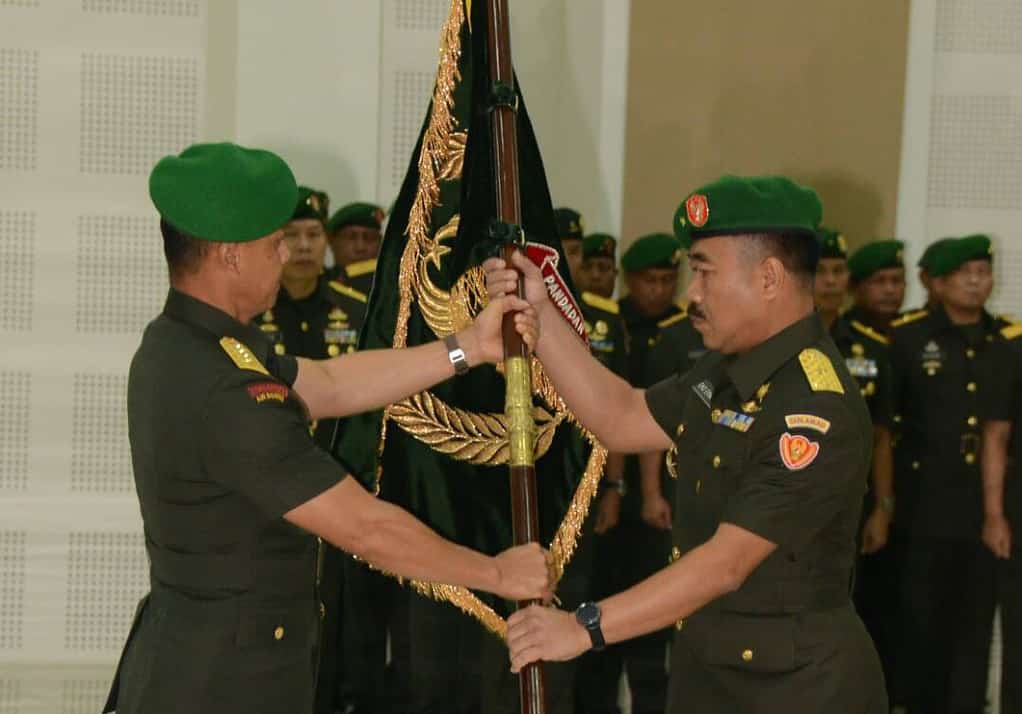 Kepala Staf Angkatan Darat Jenderal TNI Mulyono meresmikan Dinas ...