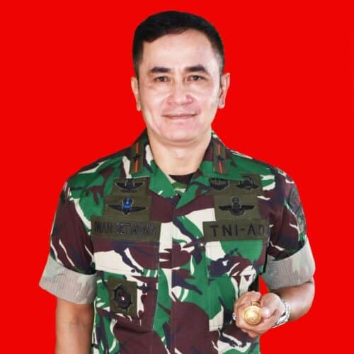 48 Prajurit TNI AD Berprestasi Terima Kenaikan Pangkat Luar Biasa 48 Prajurit TNI AD Berprestasi Terima Kenaikan Pangkat Luar Biasa
