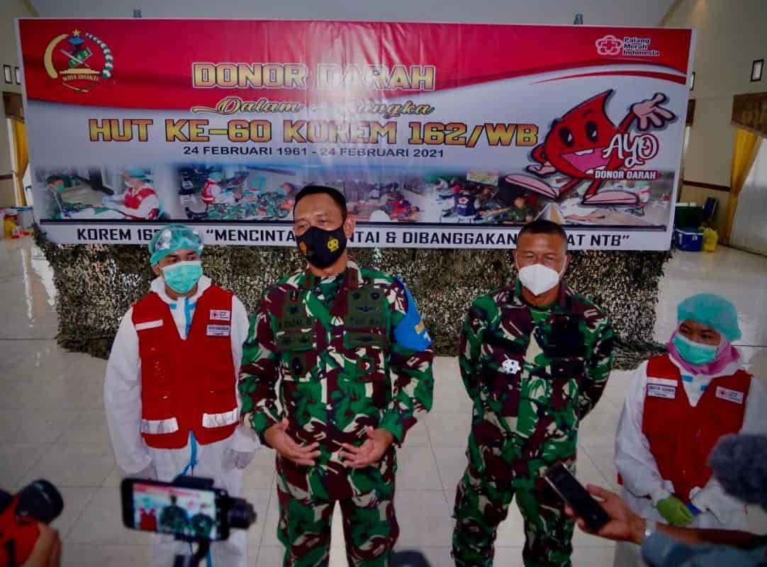 Peringati HUT Ke 60, Korem 162/WB Galang Penyitas Covid-19 Donor Plasma ...