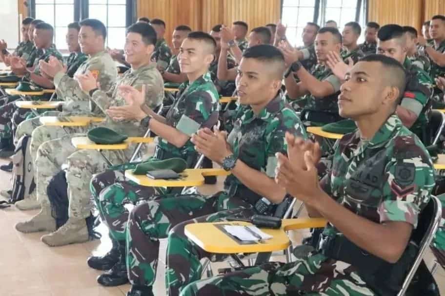 Tni Ad Gelar Latihan Bersama Mobile Training Team Sfab Us Army Di Yonif