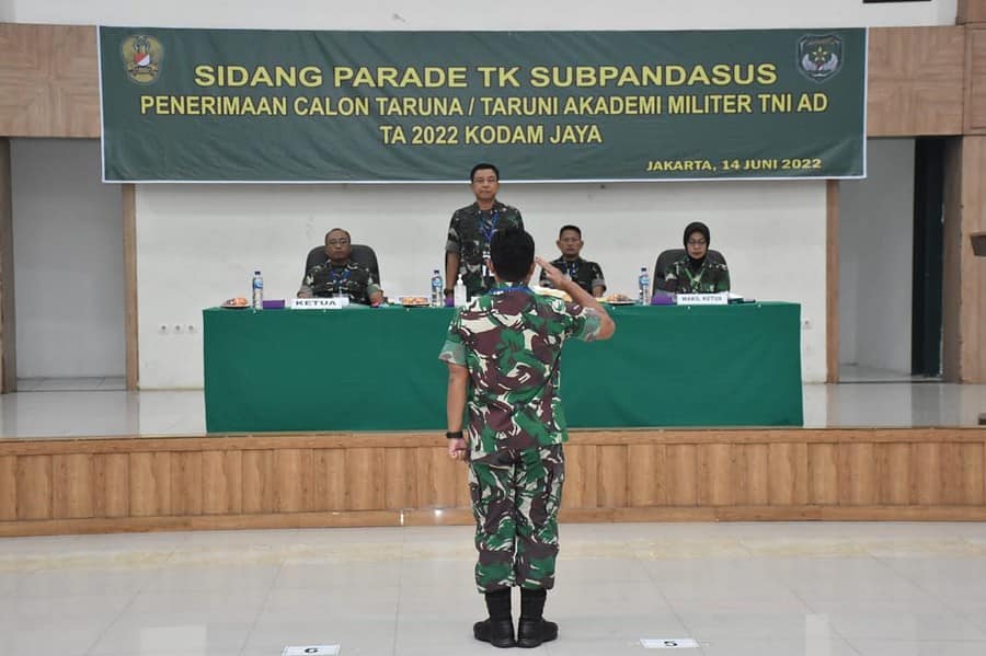 Sidang Parade Tingkat Subpandasus Penerimaan Calon Taruna-Taruni ...