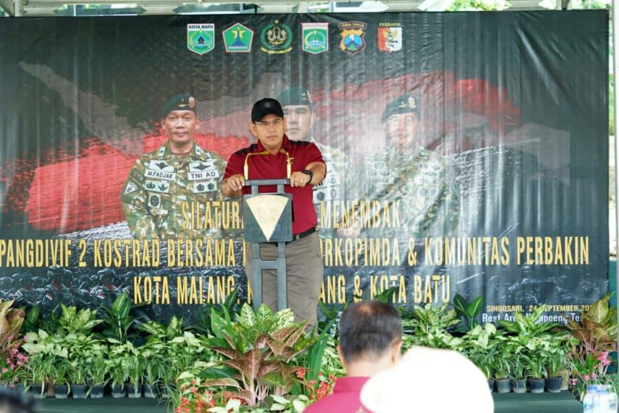 Divif 2 Kostrad Latihan Menembak Bersama Forkopimda dan Komunitas ... Divif 2 Kostrad Latihan Menembak Bersama Forkopimda dan Komunitas ...