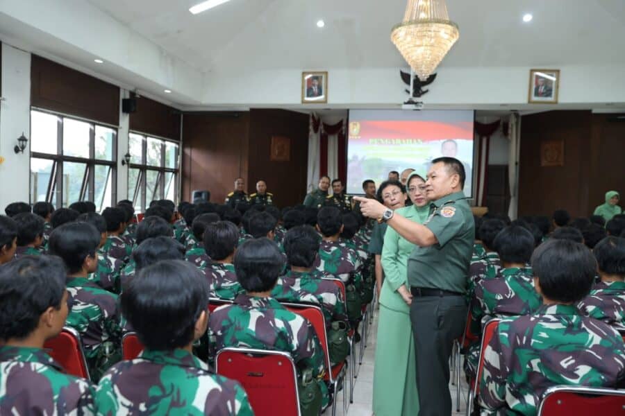 Kasad Cek Kondisi Prasis Kowad