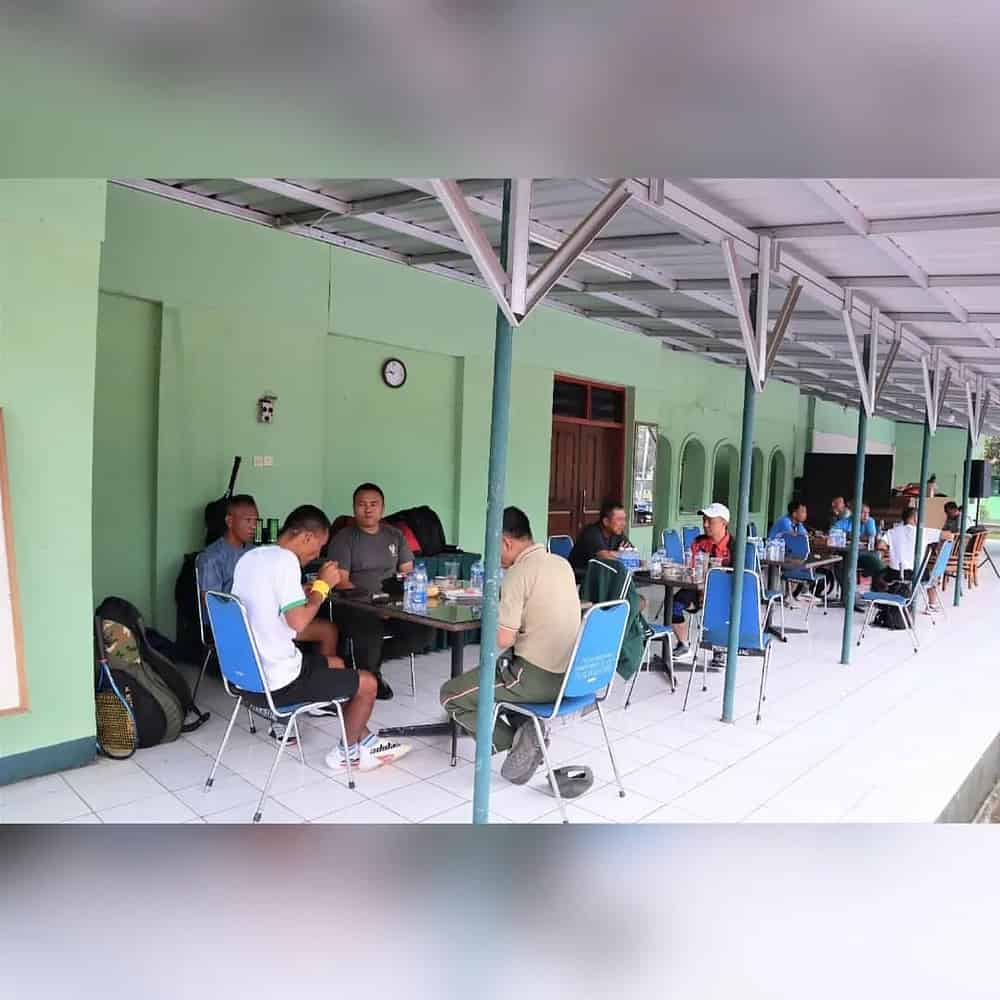 Olahraga Tenis Lapangan bersama Pusdikter Pusterad