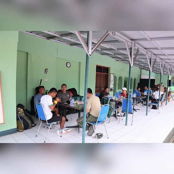 Olahraga Tenis Lapangan bersama Pusdikter Pusterad