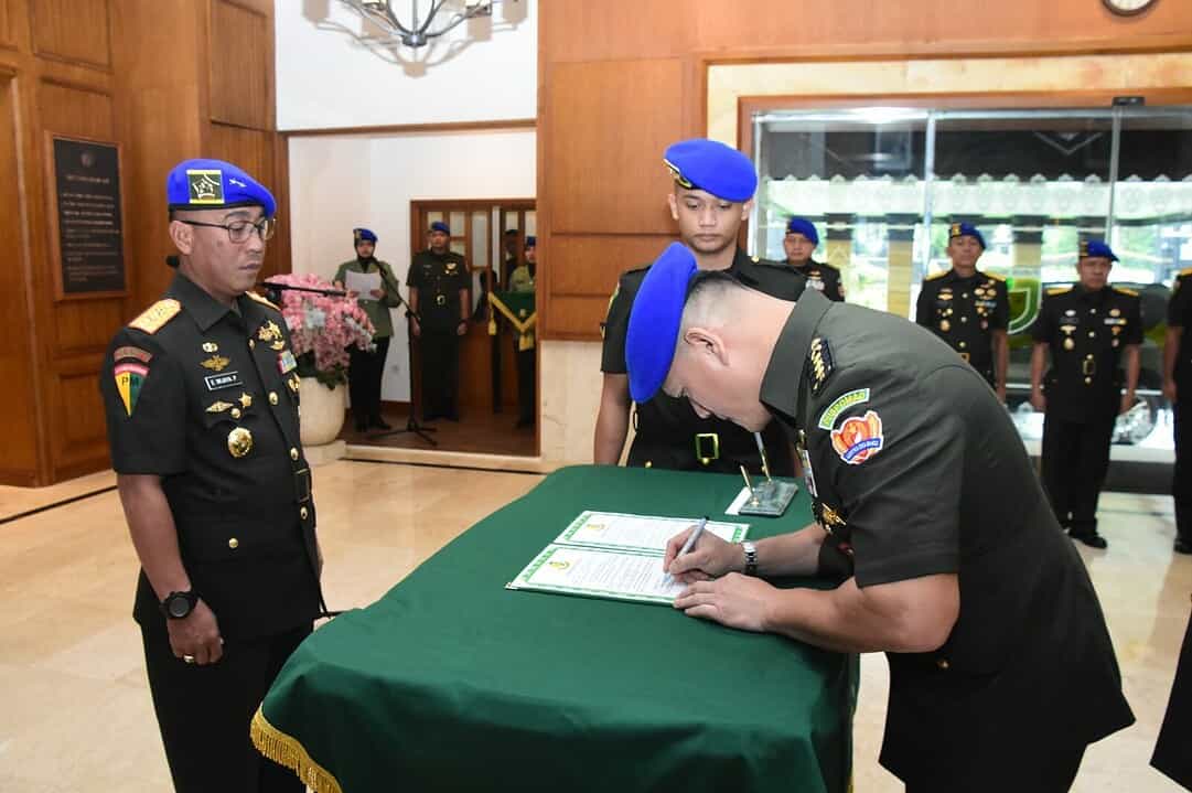 Serah Terima Jabatan Dirbinlidpamfik dan Jabatan Dirbinidik Puspomad