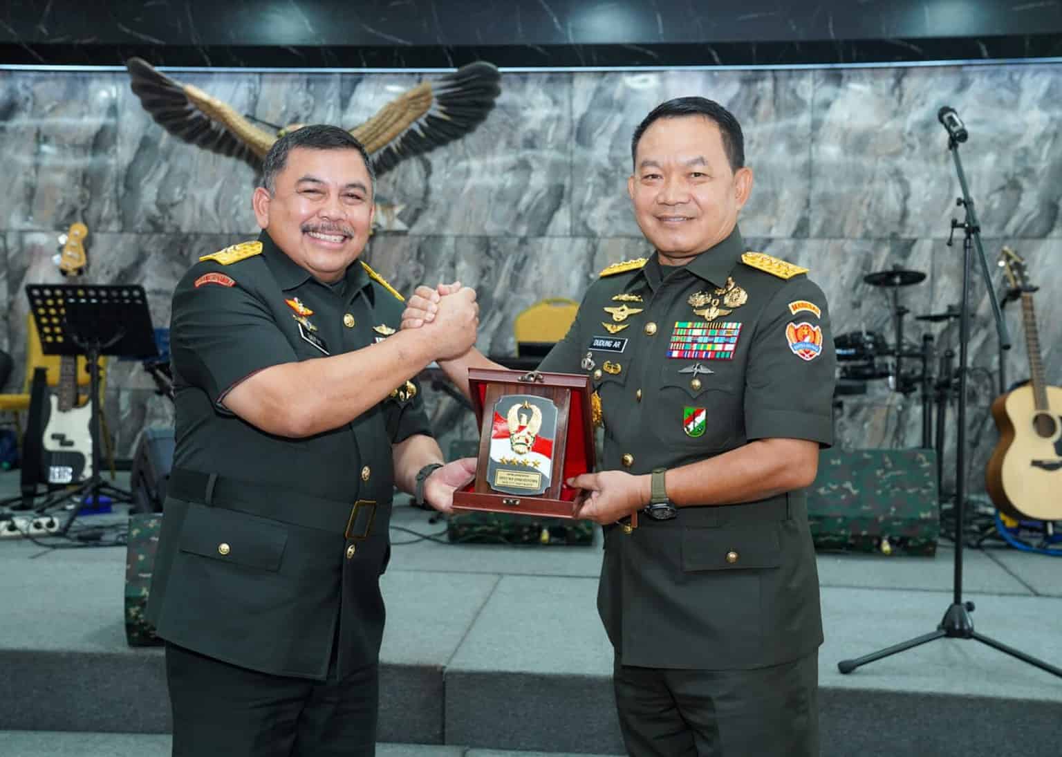 Kasad Pimpin Serah Terima Jabatan Asintel dan Aslog Kasad