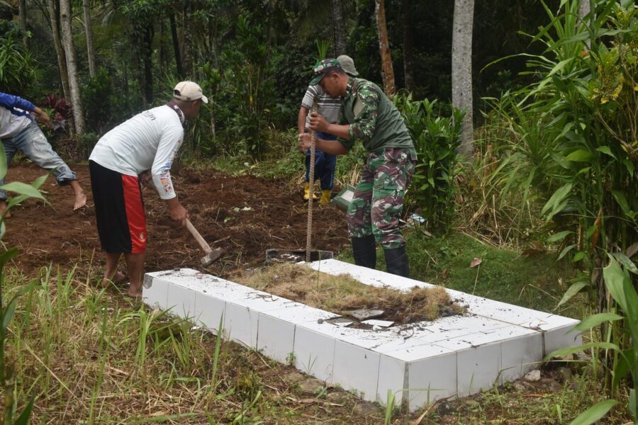 Kodim 0707/Wonosobo Renovasi Makam Pencipta Logo Persit