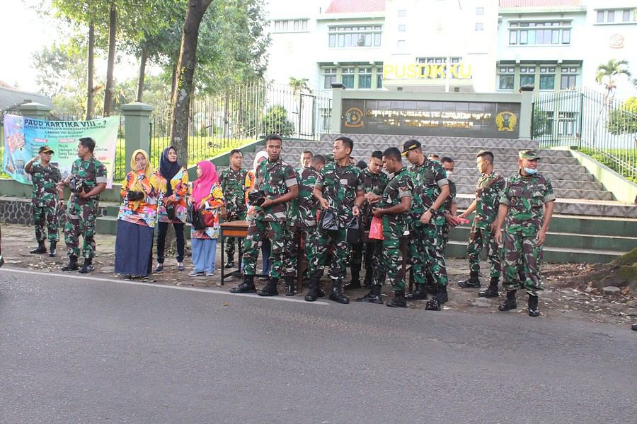 Pusdikku Ditkuad Berbagi Takjil
