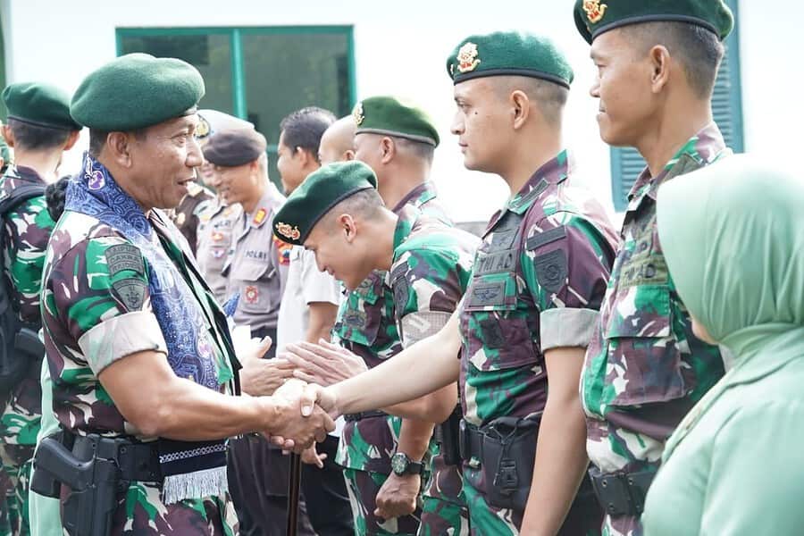 Kunjungan Kerja Pangdivif 2 Kostrad ke Mayonif MR 412/BES/6/2 Kostrad