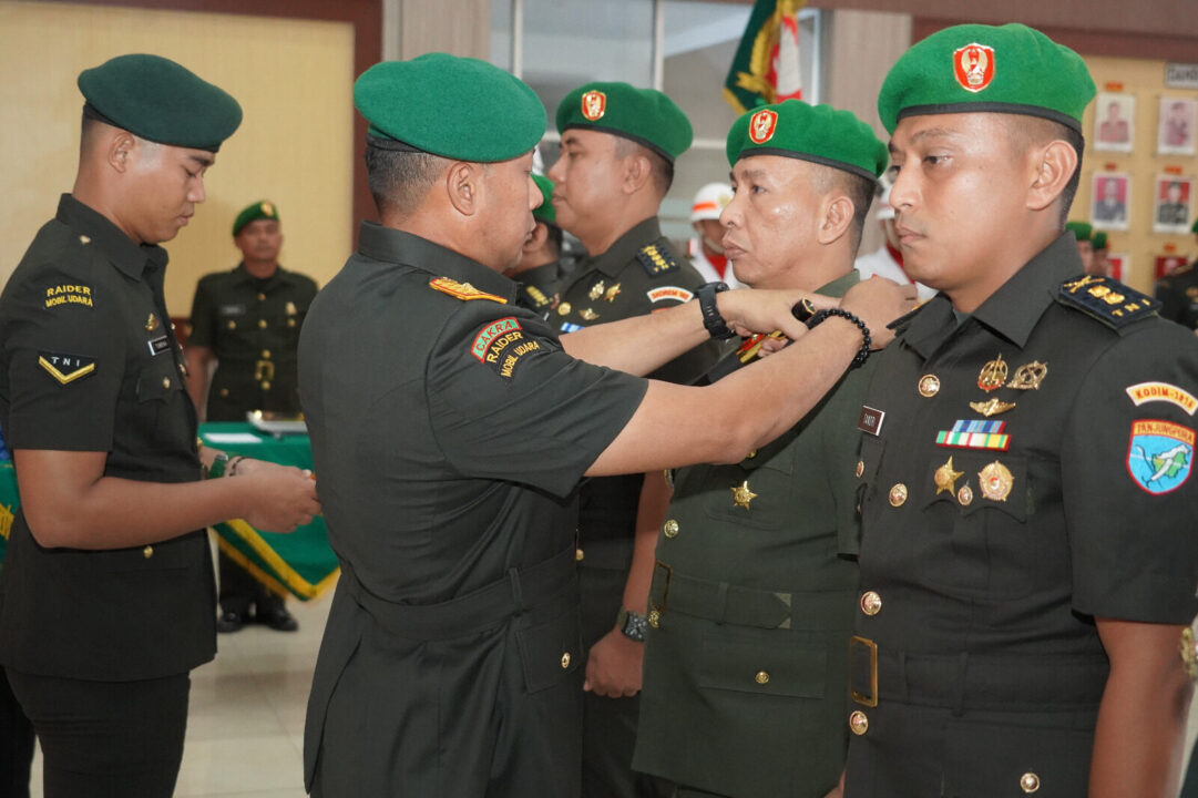 Danrem 102/Pjg Pimpin Penyerahan Jabatan dan Serah Terima Jabatan
