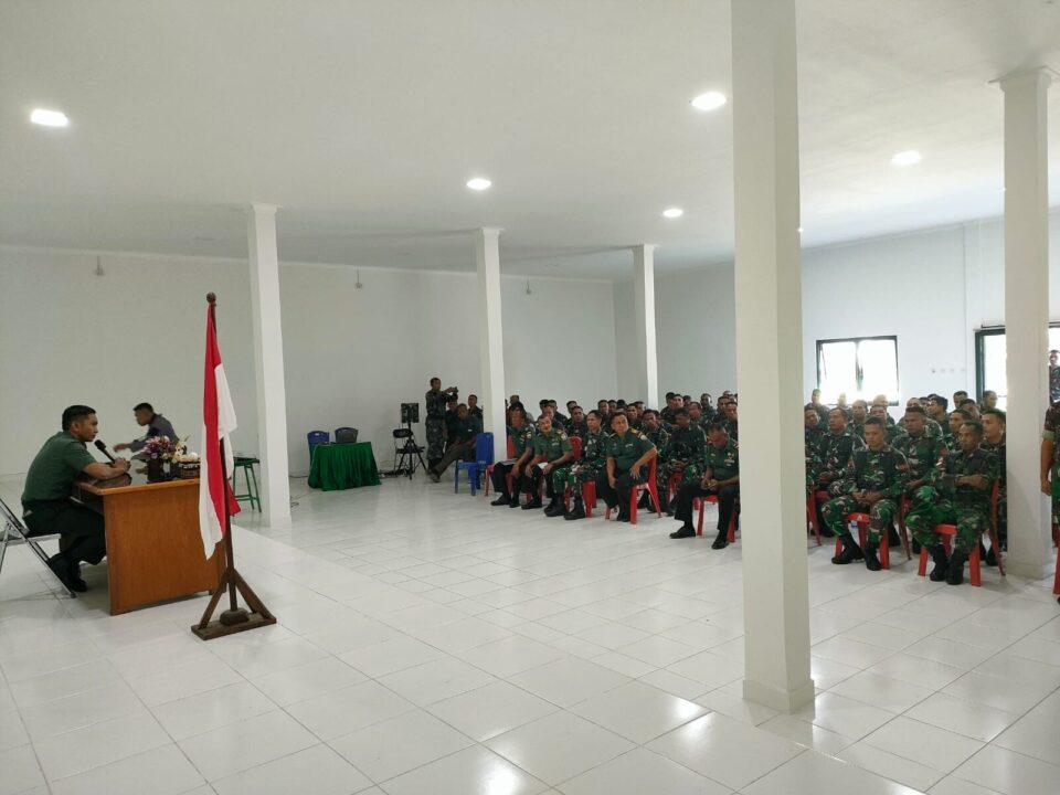 Berikan Jam Komandan, Dandim 1601/Sumba Timur Sampaikan Hal Ini Kepada Anggota