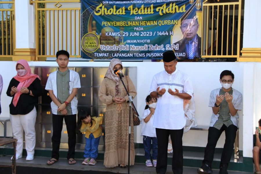 Pusdikku Ditkuad Gelar Sholat Idul Adha dan Penyembelihan Qurban