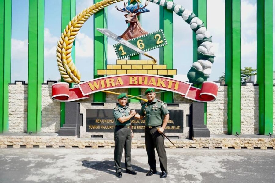 Suasana Haru Selimuti Makorem 162/WB Saat Tradisi Pelepasan dan Penyambutan Danrem