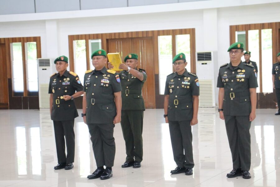 Pangdam XII/Tpr Pimpin Sertijab Danrem 121/Abw dan Asintel Kasdam