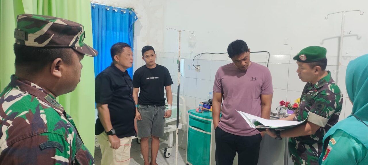 Wujud Kedekatan dan Peduli Terhadap Anggota, Danrem 143/HO Besuk Anggota dan Keluarganya Yang ...