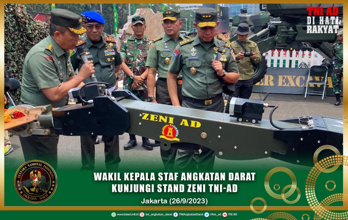 Wakil Kepala Staf Angkatan Darat Kunjungi Stand Zeni TNI-AD