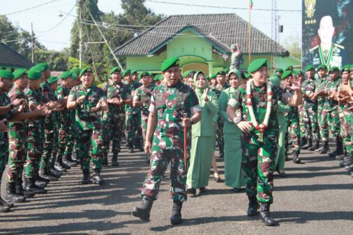 Prajurit Badak Hitam 511, Sambut Calon Komandan Baru Prajurit Badak Hitam 511, Sambut Calon Komandan Baru