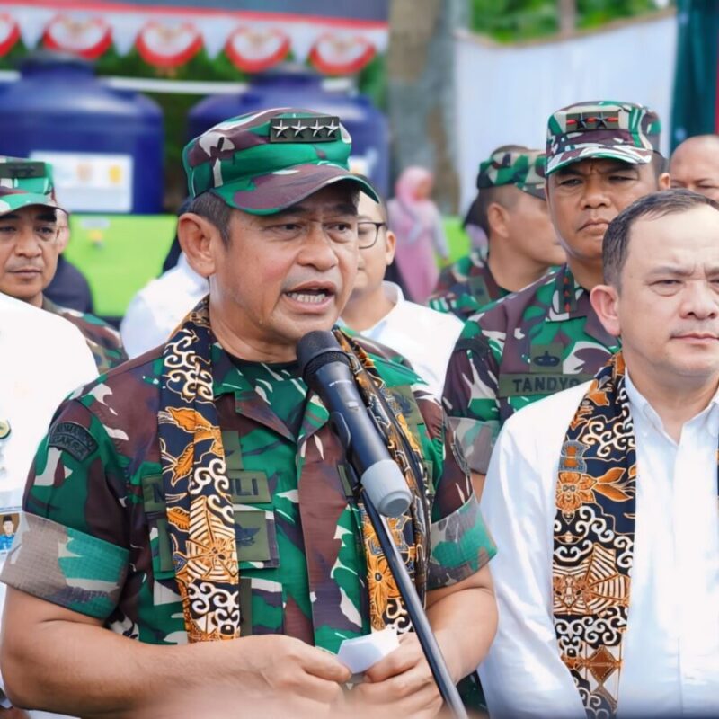 Banner Netralitas TNI AD pada Pemilu 2024