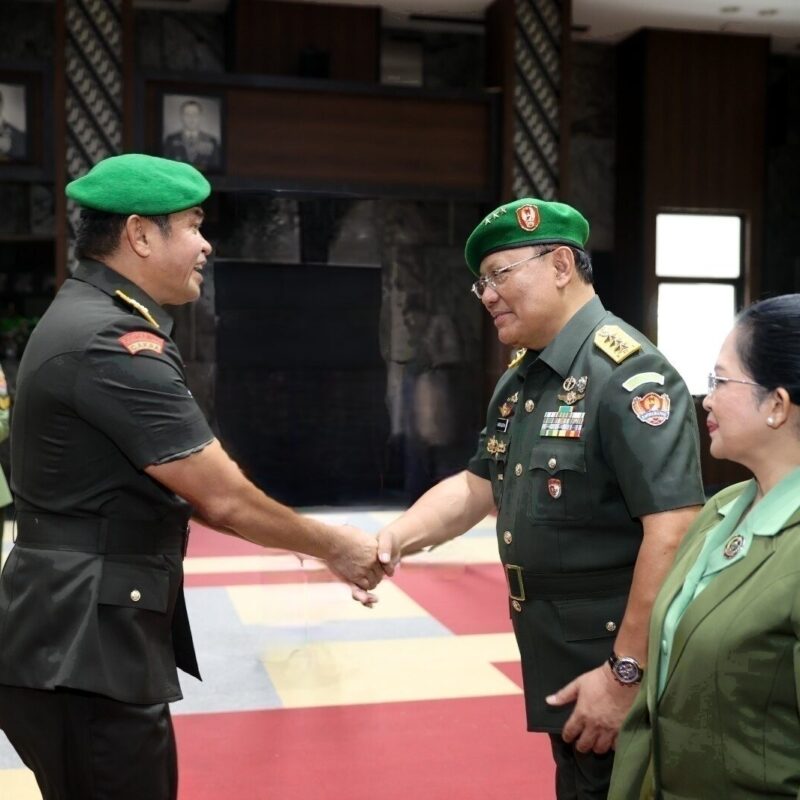 Banner Netralitas TNI AD pada Pemilu 2024