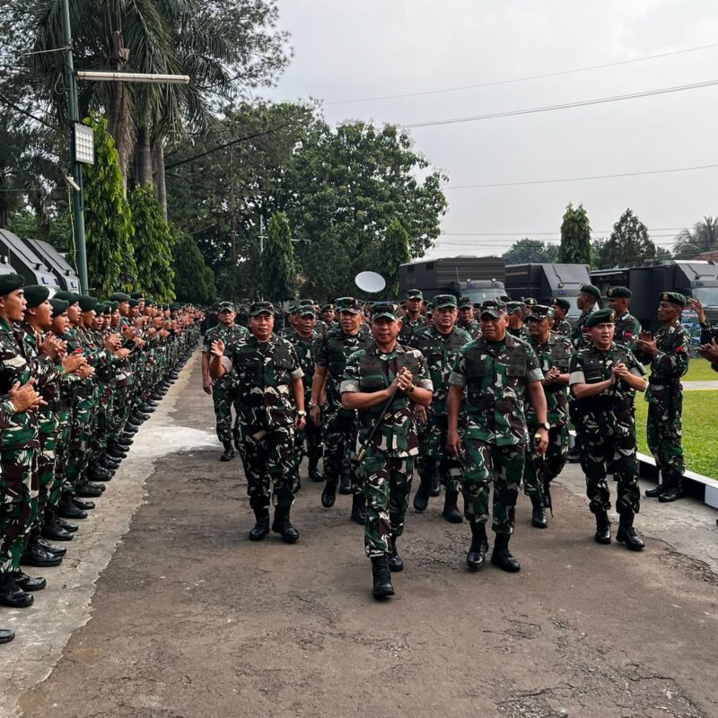 Banner Netralitas TNI AD pada Pemilu 2024
