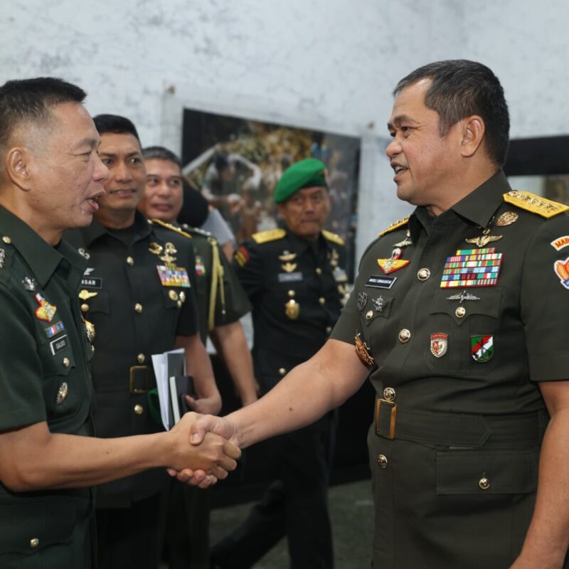 Banner Netralitas TNI AD pada Pemilu 2024