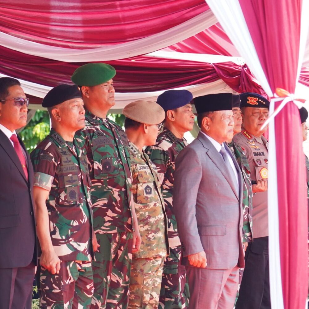 Banner Netralitas TNI AD pada Pemilu 2024