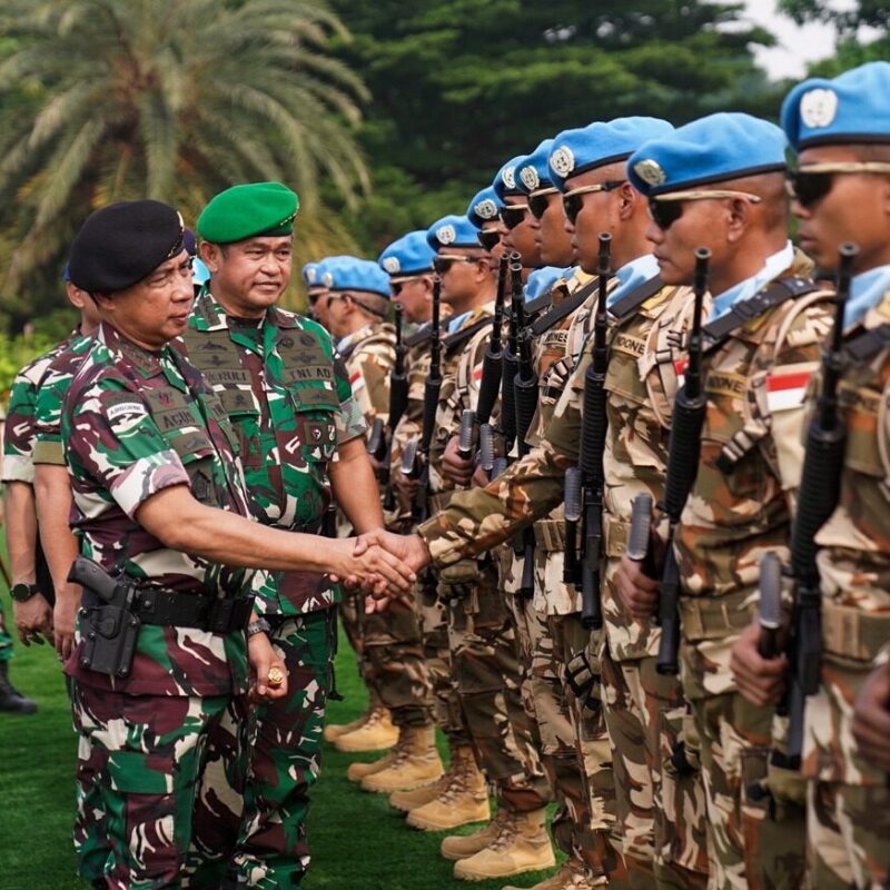 Banner Netralitas TNI AD pada Pemilu 2024