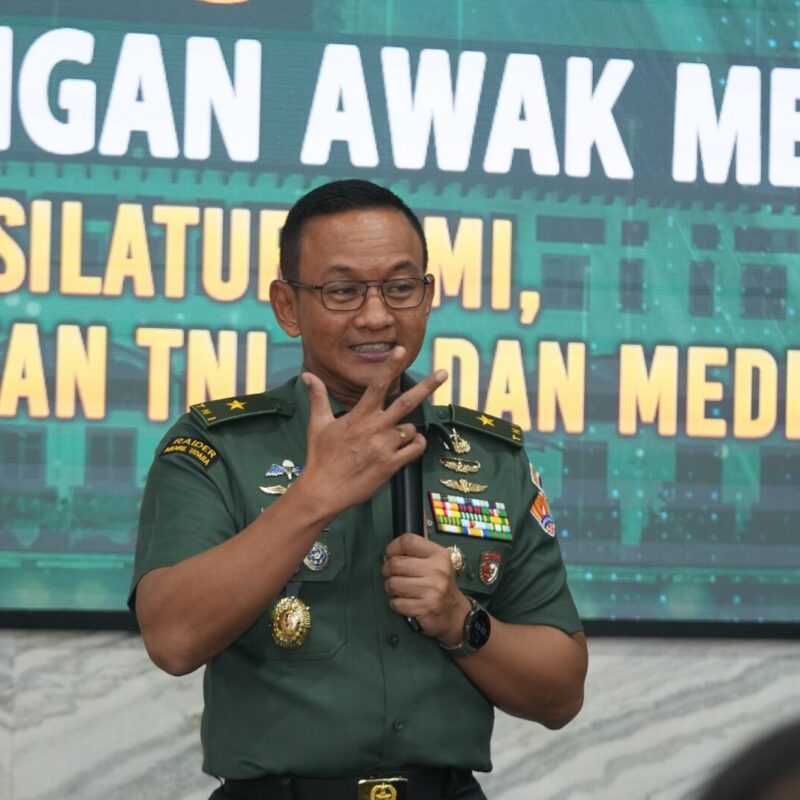 Banner Netralitas TNI AD pada Pemilu 2024