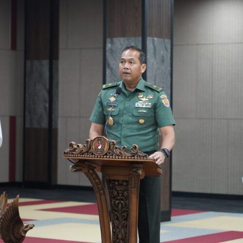 Pangdam II/Sriwijaya Pimpin Sertijab 7 Pejabat Jajaran Kodam II/Swj Pangdam II/Sriwijaya Pimpin Sertijab 7 Pejabat Jajaran Kodam II/Swj