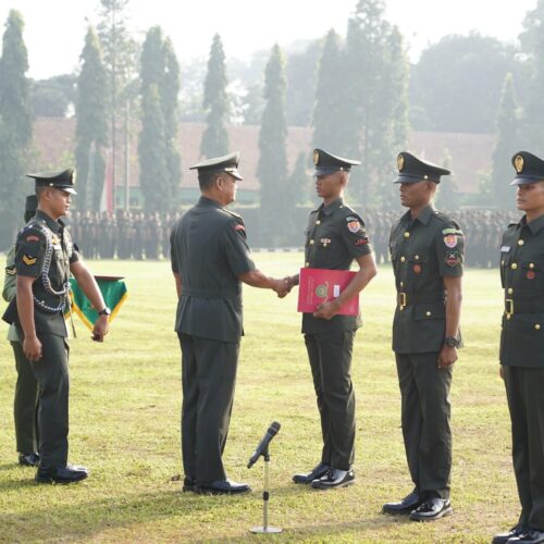 Pangdam II/Sriwijaya Pimpin Sertijab 7 Pejabat Jajaran Kodam II/Swj Pangdam II/Sriwijaya Pimpin Sertijab 7 Pejabat Jajaran Kodam II/Swj