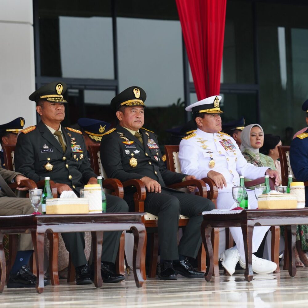 Banner Netralitas TNI AD pada Pemilu 2024